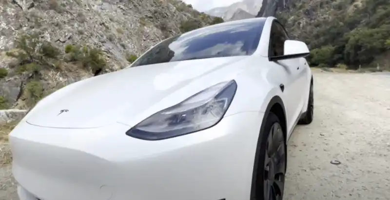 Tesla Matrix Headlights: The Latest Innovation - Ev Seekers