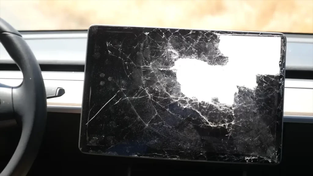 Tesla Screen Not Turning On: Why + Can You Fix That? - Ev Seekers